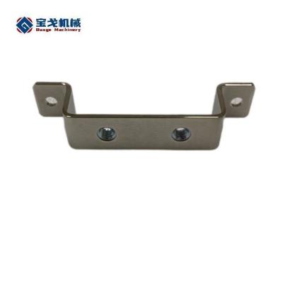 중국 ISO9001 인증 1/4 "남자 스파드 터미널 트리플 버스 바르 두 개의 포트 260 * 30 * 3mm 판매용