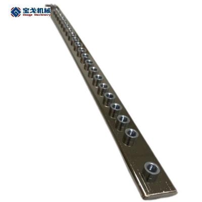 중국 99.98% 구리 함량 전기 연결 장치 150A 버스 바와 2 개의 스터드 20 개의 나사 단말기 판매용