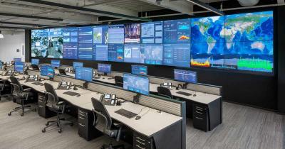 China RoHS Indoor Full Color Led Display Screen P1.5 LED Wall For Command Center for sale