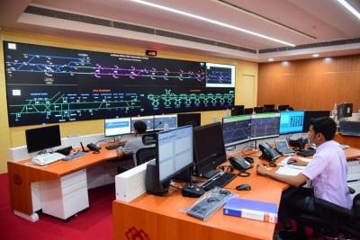 China RoHS Indoor Full Color Led Display Screen P1.5 LED Wall For Command Center for sale