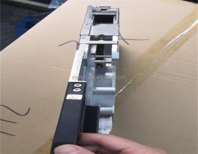 Cina SMT Samsung electric feeder SME 32mm feeder for SM421 SM471 SM481 SM482 plus hanwha pick and place machine in vendita