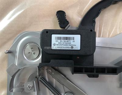 Cina ORIGINAL NEW SMT SAMSUNG SM 16MM FEEDER smt feeder 16mm for pick and place machine in vendita