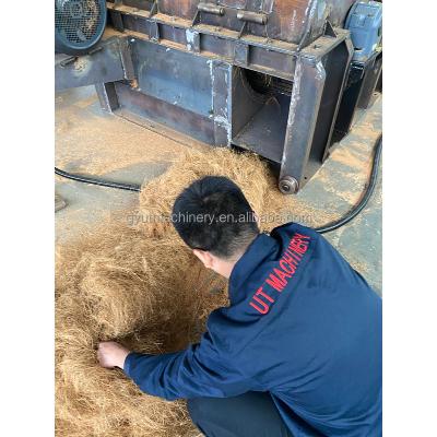 China Máquina de seda abierta de coco para el colchón marrón extractor de fibra de coco en el cortador de granjas en venta