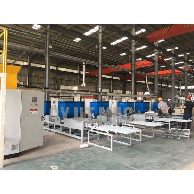 China Garment Shops High Capacity Wood Pallet Block Machine with Cutting Saw Labor Saving for sale