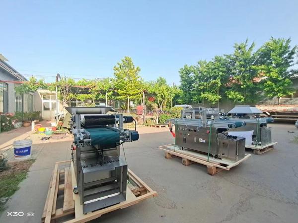 Quality 8-15cm Row Spacing Pneumatic Seeder Machine for Vegetable Flower Seedling in for sale