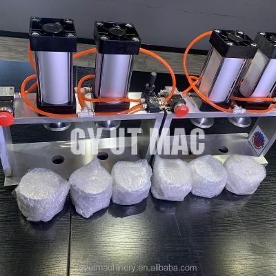中国 パネウマティック プレス マシン と カスタム 模具 で 浴 爆弾 の 生産 を 向上 さ せる 販売のため