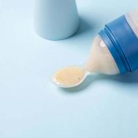 China Silicone Baby Bottles With Spoons For Infants Aged 0-12 Months for sale