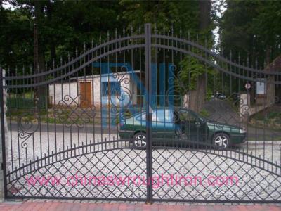 China wrought iron main gate,Forged Steel Gate for Your Home,Fer Forge Gate for sale