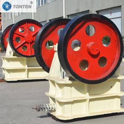 China PE600x900 Steenbreker 100t/h Kaakbreker Machine Voor Steen Rots Te koop