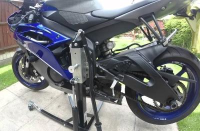 Cina Banco chiudente automatico dell'ascensore del motociclo di Skylift 660lbs 14CM in vendita