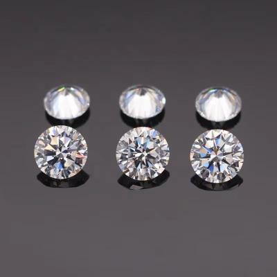 Cina 3A/5A Cubic Zirconia Loose Stones Brilliant Cut Round Shape White Color 6mm 8mm Gemstone in vendita