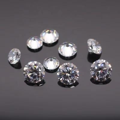 Cina 3A/5A Cubic Zirconia Loose Stones Brilliant Cut Round Shape White Color 6mm 8mm Gemstone in vendita