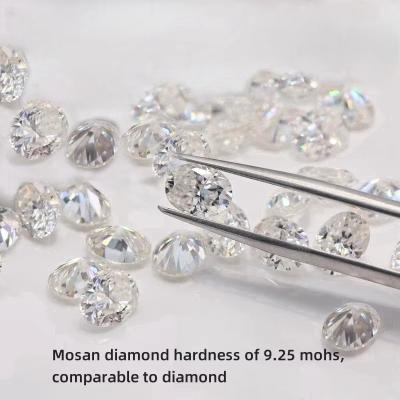 Cina Oval Brilliant Cut Loose Moissanite Diamond 3*5mm-10*14mm Small Size For Jewelry Making in vendita