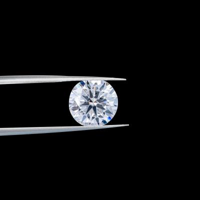 Cina Pietra preziosa di forma ovale 2-10ct Bianca rotonda tagliata libera Moissanite per anelli di fidanzamento in vendita