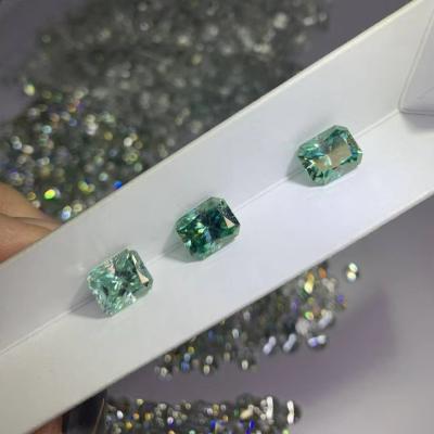 Cina Bianco Giallo Moissanite Gem Radiante Taglio GRA VVS Loose Mosanite Diamante Per Anello d'oro in vendita