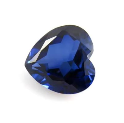 Cina Gems Loose Gemstone Heart Cut 3x3mm To 10x10mm 33# 34# Blue Sapphire Pietre sintetiche in vendita