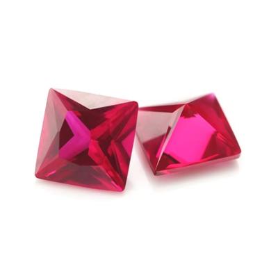 Cina Princess Square Cut Rubino sintetico 5# Corindone Pietra preziosa Moissanite per anelli di fidanzamento in vendita