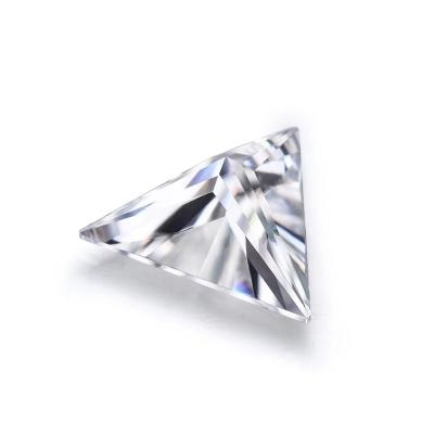 China D Kleurloze synthetische moissanite driehoekige snij VVS1 losse moissanite diamant 5 karaat ring Te koop