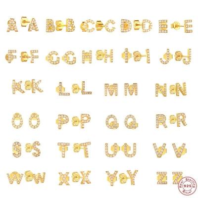 Cina Moda Sterling Silver A-z Alfabeto orecchini 18k oro placcato 925 Silver Letter Stud orecchini in vendita