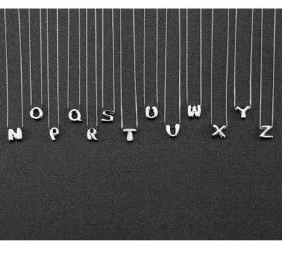 Cina Moda Minimalista Gioielli 925 Sterling Silver Simple Necklace 26 Lettere Alfabeto Necklaces Per Donne in vendita