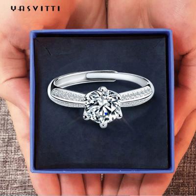 Cina Diamond Band Rings delle donne di Moissanite di festival di 22.1mm 2.52g Diamond Wedding Ring in vendita