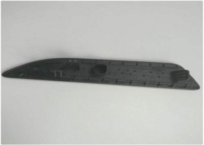 Cina Lo stampaggio ad iniezione di plastica automobilistico del volume basso parte tipo caldo/freddo del corridore in vendita