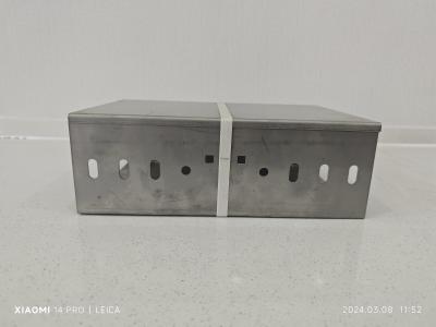 Cina 3m - 6m lunghezza Acciaio galvanizzato cavo perforato vassoio resistente alla corrosione in vendita