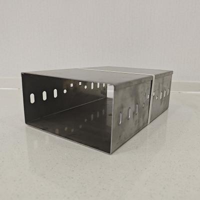 China Extrusion Crafted Galvanized Cable Tray Perforated Cable Tray With Connectors Brackets for sale