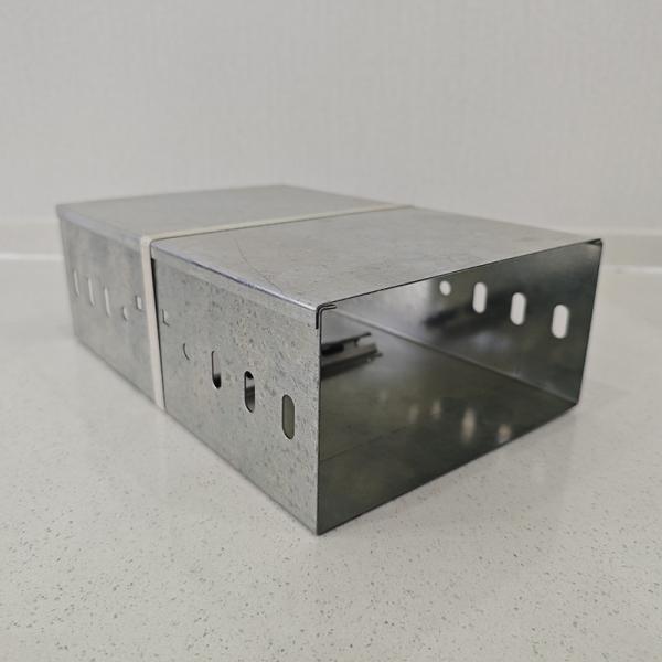 Quality Adjustable Height Silver Trough Cable Tray For Medium Duty Cable Organization for sale