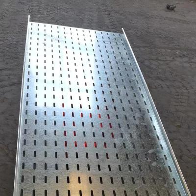 Cina Cable Tray di alluminio rivestito in polvere rettangolare per la gestione del cavo in vendita