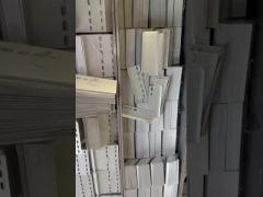 Aanpasbare kabelbak met wandmontage voor bedrading