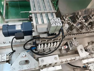 China Máquina de Enchimento de Gel Padrão GMP com Função e Consumo de Reciclagem de Espuma à venda