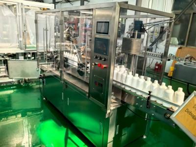 중국 자동 무세병, 무압력, 무충전, 무캡핑, 무정지 기능이 있는 100-500ml 플라스틱/유리 병용 액체 충전기 판매용