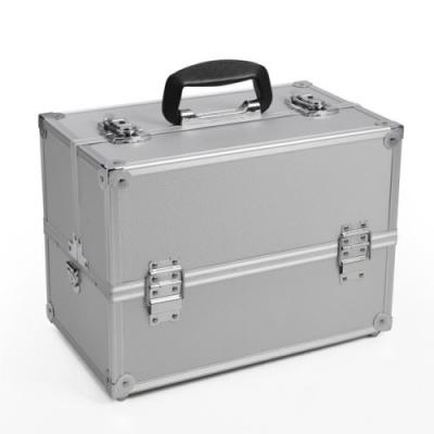 China Aluminum Sliver Portable Train Cosmetic Makeup Case for sale