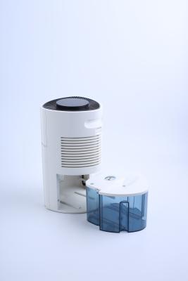 Cina deumidificatore a semiconduttore 1.1L/Day in vendita