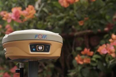 Cina Ricevitore a due frequenze di FOIF N90 GPS RTK GNSS per l'indagine di inclinazione dei canali IMU della base 555 in vendita