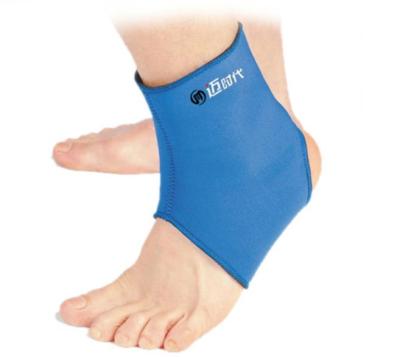 China Soccer / Football Ankle Brace Neoprene Sports Support for Men Adjustable for sale