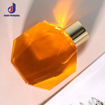 China 10ml Eye Dropper Bottle White Custom Logo Spray Bottles With Renovate Cover for sale