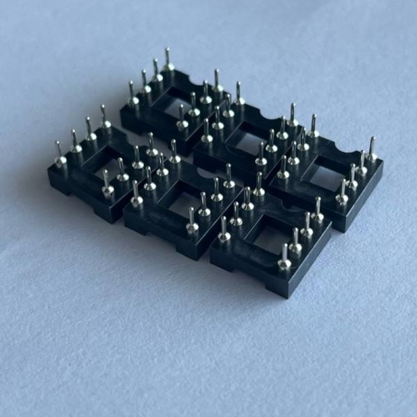 2.54mm 8 핀 IC 소켓 커넥터 여성 직선 핀 헤더 PBT 단열 재료 검은색