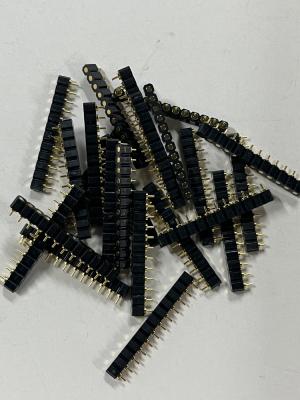 China Conector de encaixe Pogo Pin SMT 4 pinos 10 pinos 12 pinos com contato carregado por mola, alta durabilidade e resistência à névoa salina à venda