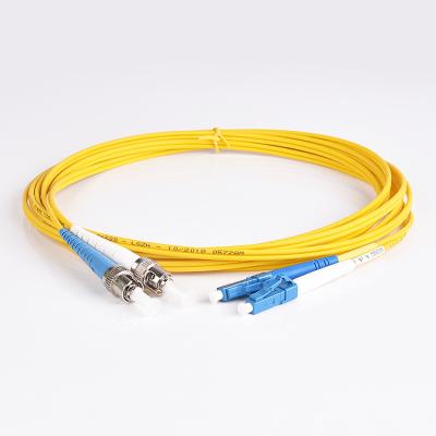 Cina Cavo di toppa piano del cavo a fibre ottiche del cavo flessibile di SC/PC SC/APC SC/UPC in vendita