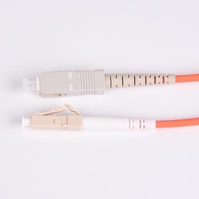 Cina Cavo di toppa a fibra ottica monomodale di SC/FC/LC/ST/MTRJ/MU/DIN in vendita
