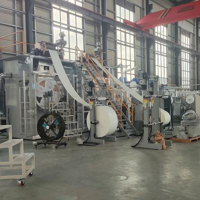 China Hoogwaardige machine voor het maken van luiers voor volwassenen Automatisch besturingssysteem Wereldwijde export Te koop
