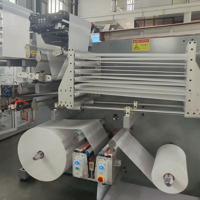 China Nuevo modelo de línea de producción de pañales para adultos de frecuencia eficiente Exportación al sudeste asiático en venta