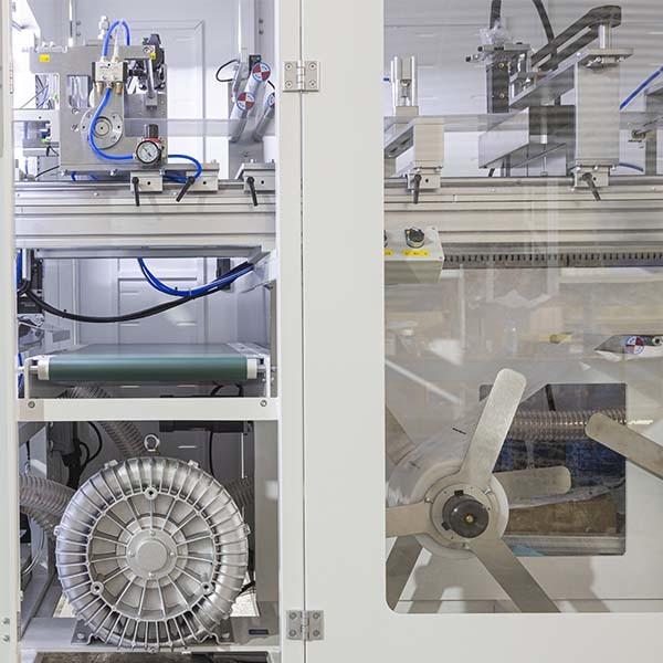 Quality Intelligent Under Pad Making Equipment Underpad Machine With Packaging System for sale