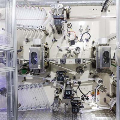 China Professionelle Fabrik Produkte Sanitär-Pad-Making-Maschinen angepasste Betriebssystem zu verkaufen