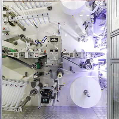 China Professionelle Fabrik Produkte Sanitär-Pad-Making-Maschinen angepasste Betriebssystem zu verkaufen