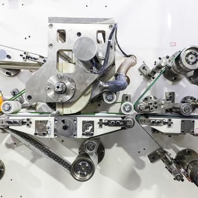 China High Efficiency Full Servo Sanitary Pad Making Machinery Export to Southeast Asia for sale
