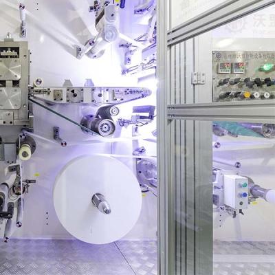 China Hoogwaardige machine voor het maken van servo-sanitaire servetten wereldwijd uitgevoerd met CE-certificaat Te koop