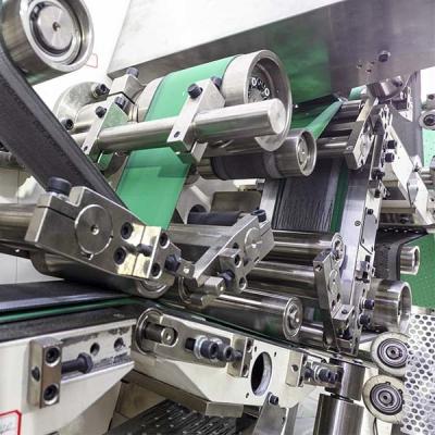 China Equipo de fabricación de servilletas sanitarias inteligentes Womeng con sistema de embalaje en venta
